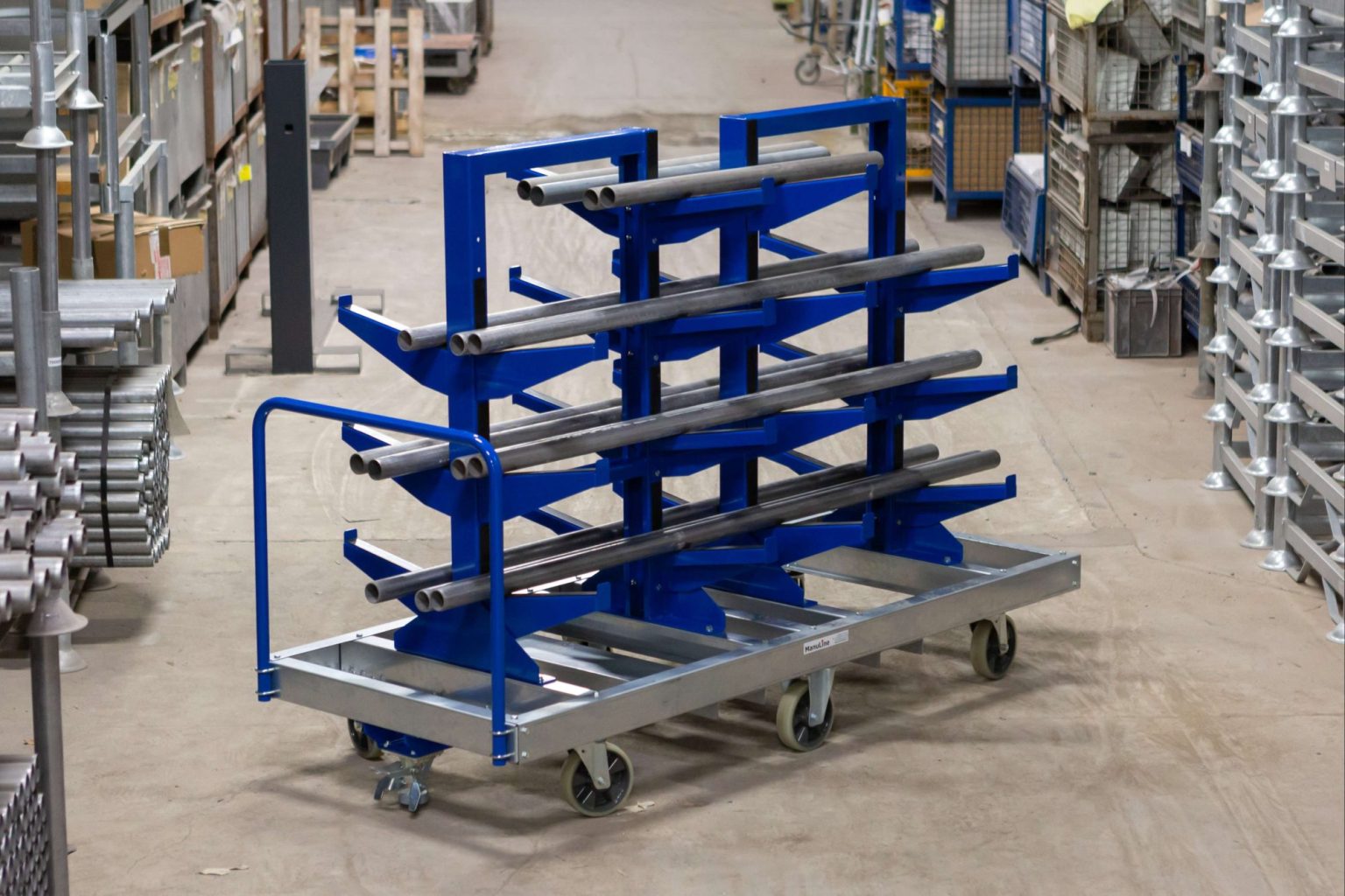 Design & manufacturing of custom-built ergonomic trolleys - ManuLine
